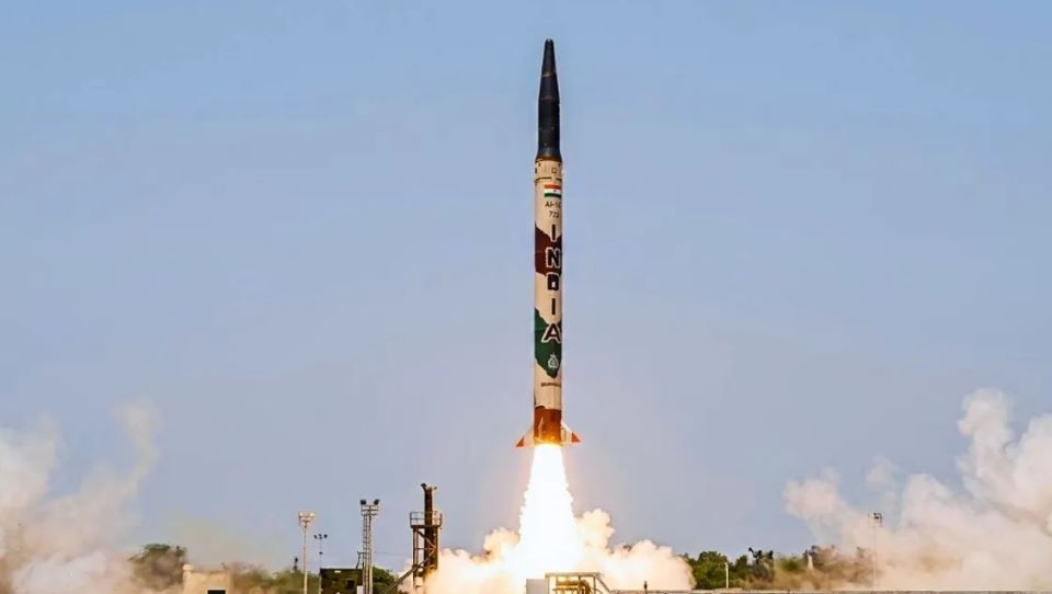 India Successfully Conducts Test Launch of Agni-1 Short Range Ballistic ...