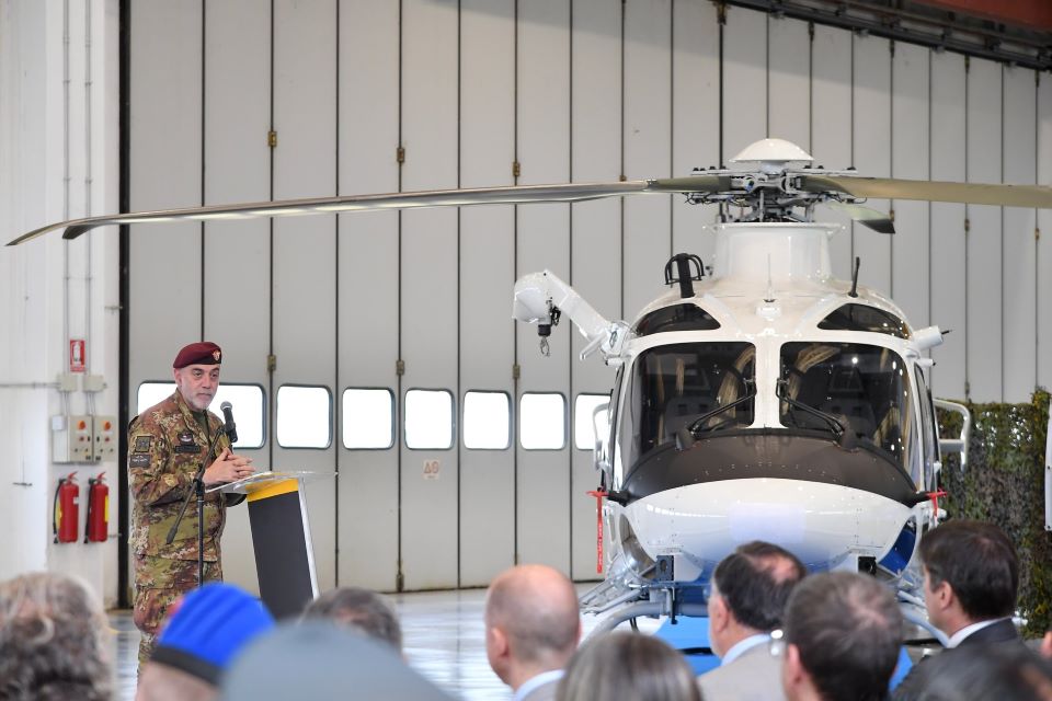 Italian Army Receives First UH-169D Light Utility Helicopter, Marking New Era in Rotary-Wing ...