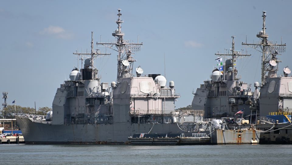 USS Cape St. George Returns to San Diego Amid Scrutiny Over $601 ...