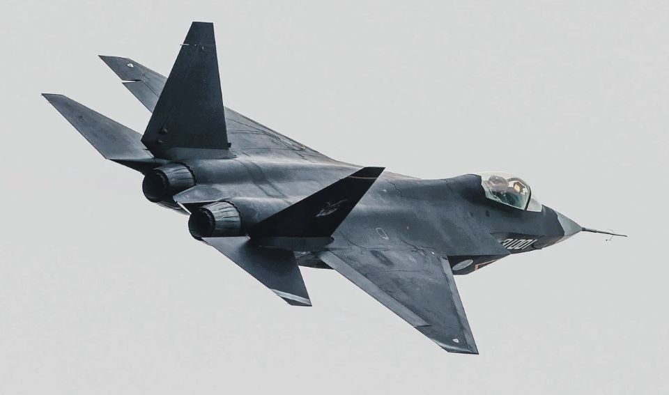 China’s FC-31 Fighters Headed to Pakistan; Long-Range PL-17 Missiles ...